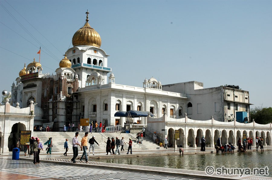 Gold walls for Bangla Sahib Gurdwara | SikhNet