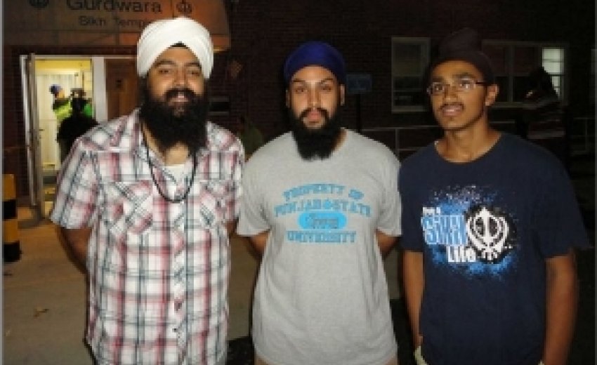Clothing line helps Sikhs adjust to American culture | SikhNet