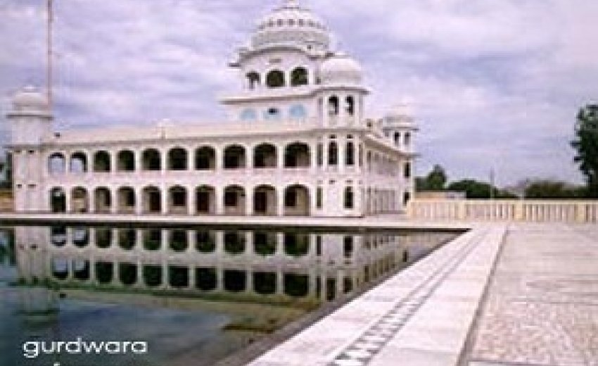 Zafarnama: The Epistle of Victory by Guru Gobind Singh ~ A New ...