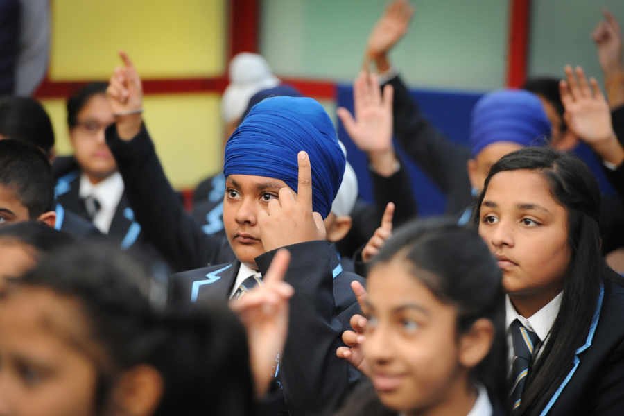 Wolverhampton Schools Open Doors to Their 1st Pupils | SikhNet
