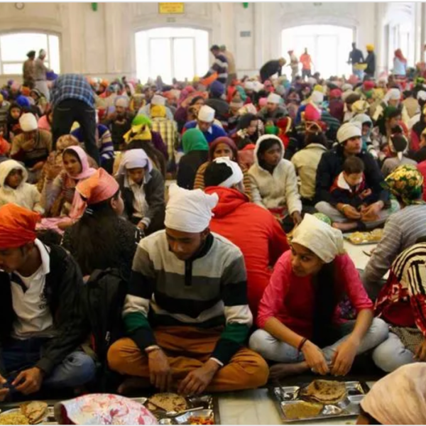 The Langar tradition: Feeding one and all | SikhNet