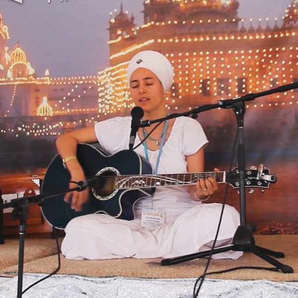 Ichha Purakh Sarab Sukhdata Har - Hari Bhajan Kaur | SikhNet