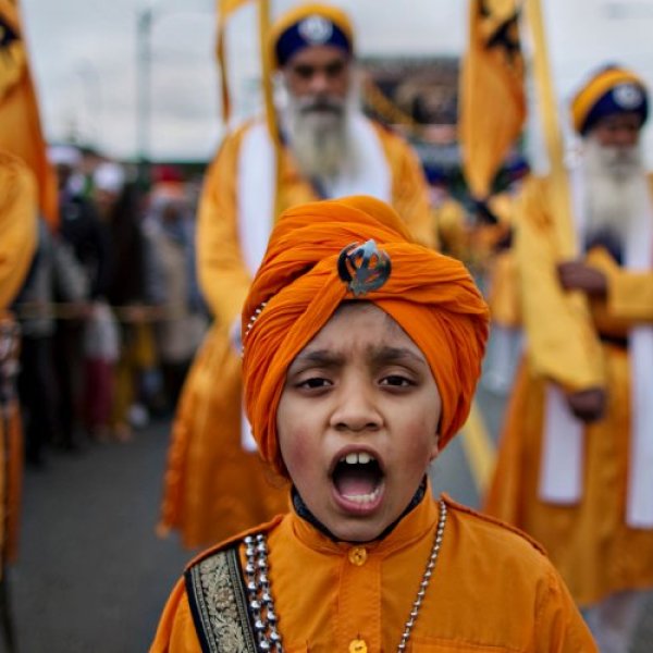 The Meaning of Vaisakhi, the Biggest Sikh Celebration | SikhNet