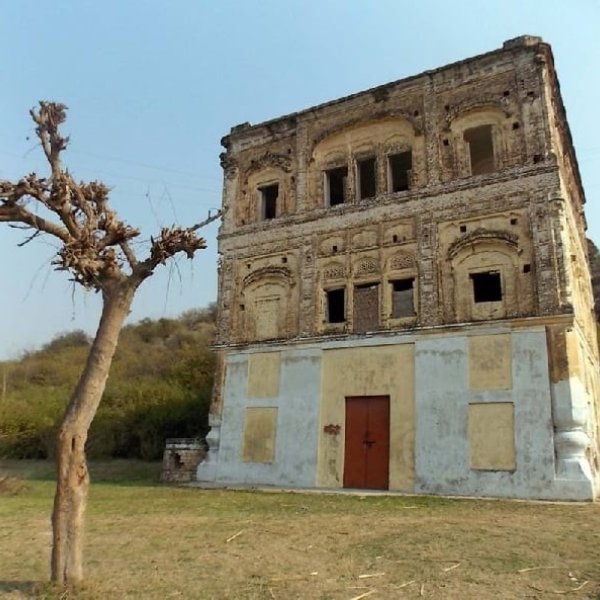 Gurudwara in Pakistan: Choha Guru Nanak Sahib at Jhelum | SikhNet