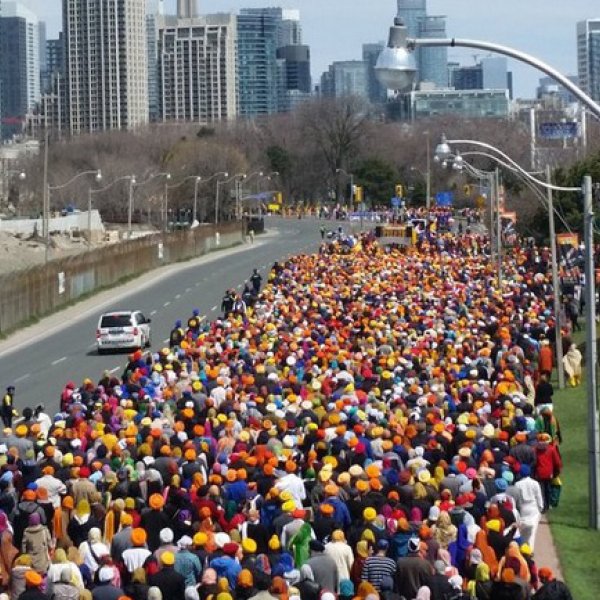 Massive Khalsa Day Parade in Toronto | SikhNet