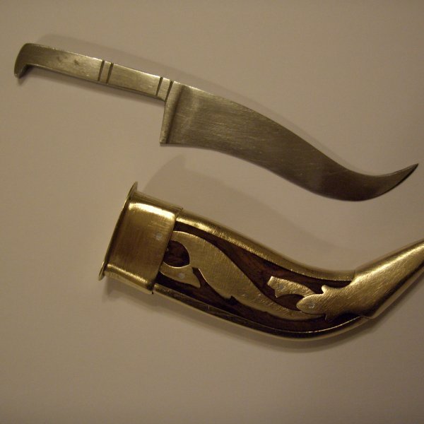 Kirpan: A Sacred Object of Sikh Identity and Spirituality | SikhNet