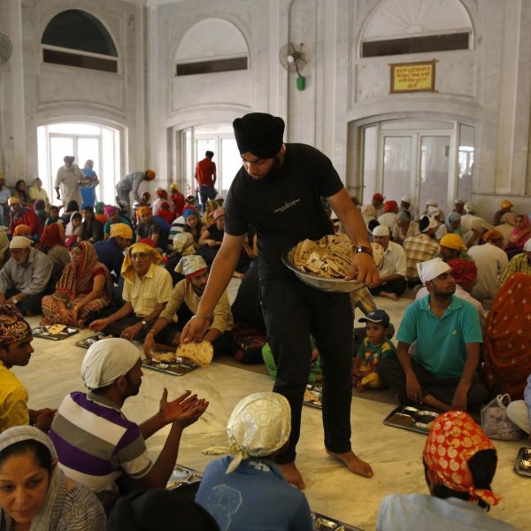 The Guru's Langar | SikhNet