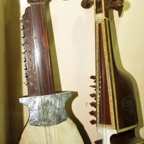 The Revival of Stringed Instruments in Sikh Keertan | SikhNet