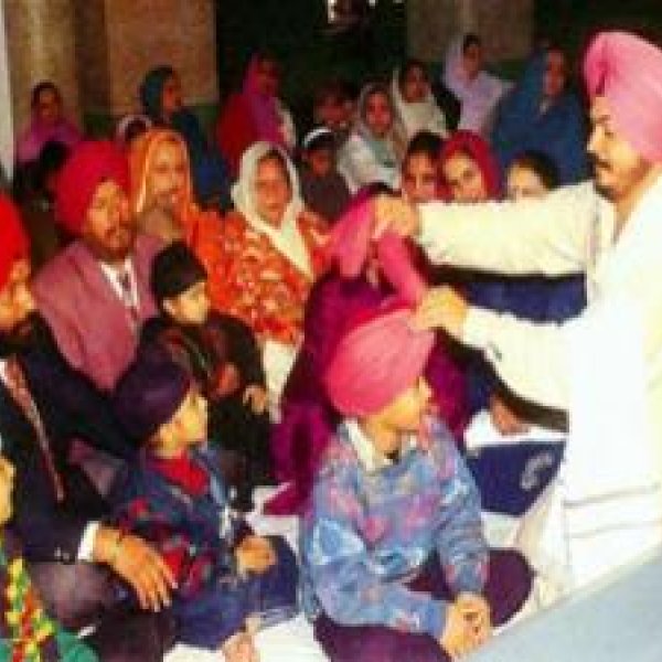 For young Sikhs, turban-tying ceremony binds them to their faith | SikhNet