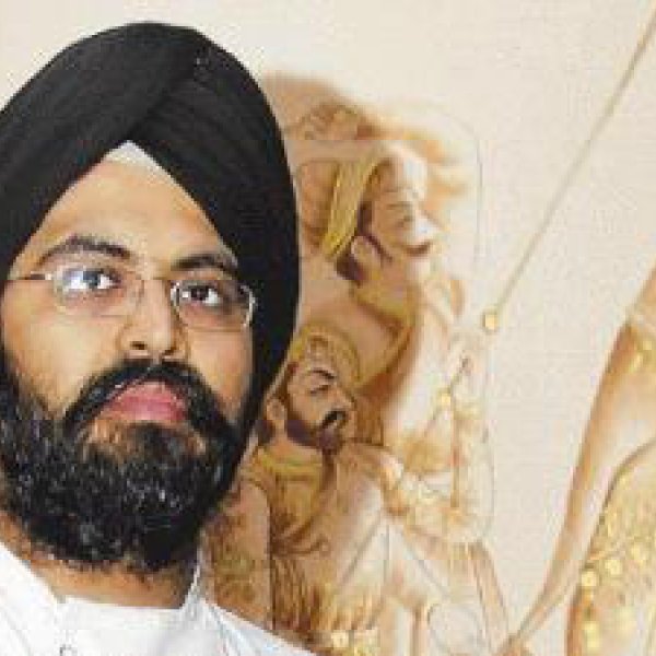 Young Sikh Chef wins ' Best South Asian Chef' Award | SikhNet