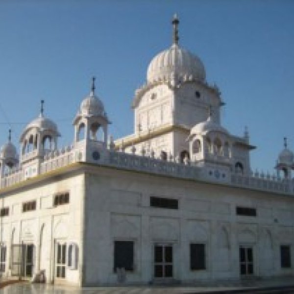 'Green' Redefines Kar Sewa in Gurdwaras | SikhNet
