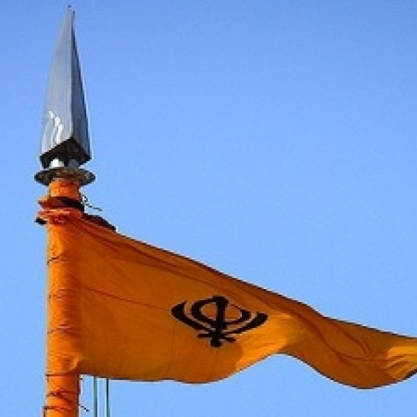 Flag of Gurdwara in the vicinity of the While House stolen. | SikhNet