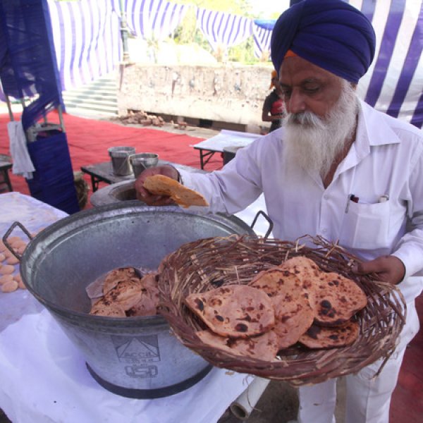 From the temple to the street: how Sikh kitchens are becoming the new ...