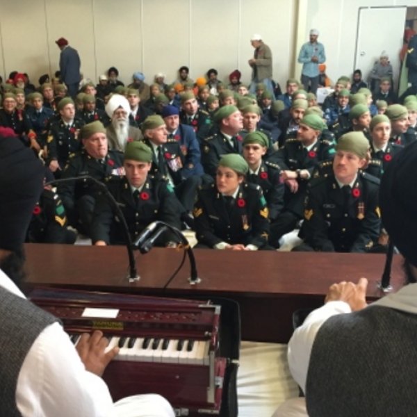 Canadian Soldiers Mark Remembrance Day at Sikh Gurdwara | SikhNet
