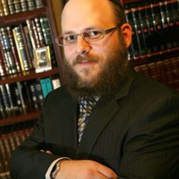 Beard Tangles Rabbi in Military Red Tape | SikhNet