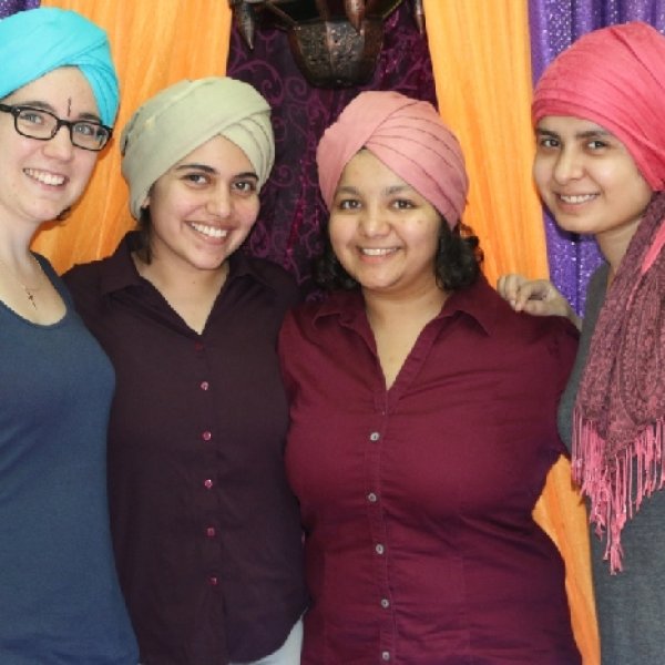 Uni Students Learn About Sikh Values | SikhNet