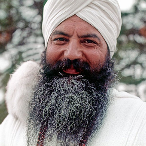 Yogi Bhajan: Ultimate Love | SikhNet