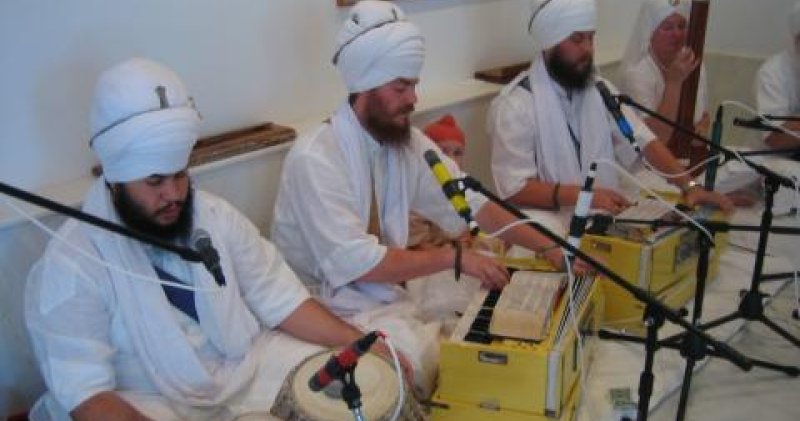 Chardikala Jatha: Embodying the Spirit of Sikhism through Gurbani ...