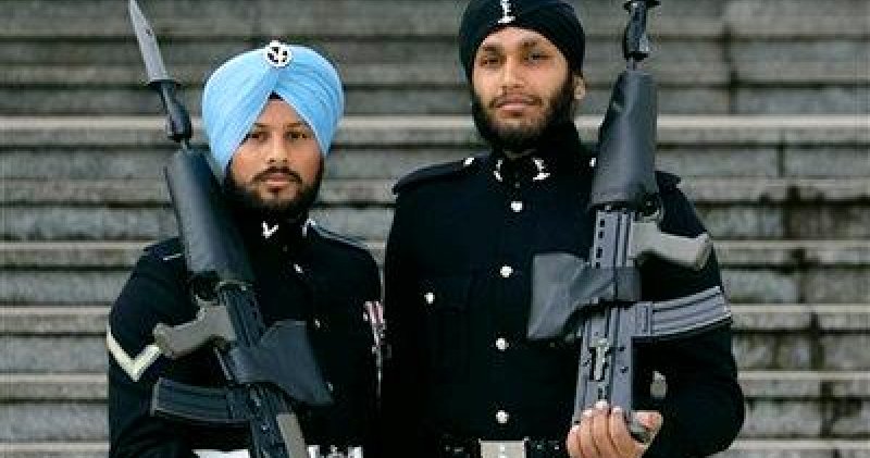 Sikh Soldiers Stand Tall in Her Majesty's Service as Queen's Guards ...