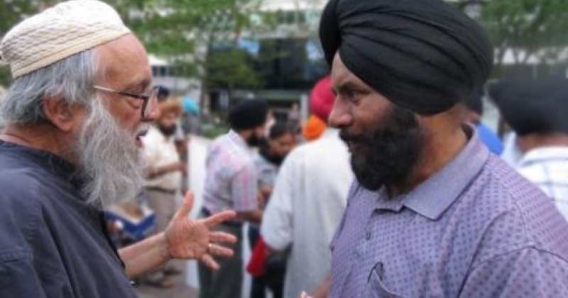 Sikhs Join Muslims to Combat Terror Backlash | SikhNet