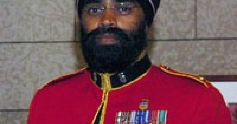 First Canadian Sikh soldier takes command of BC regiment | SikhNet