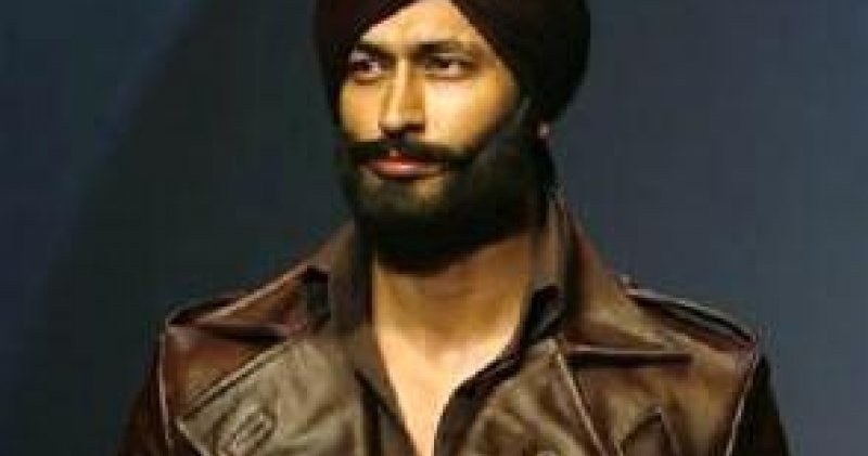Religion Meets Fashion At Sikh Mens Show Sikhnet
