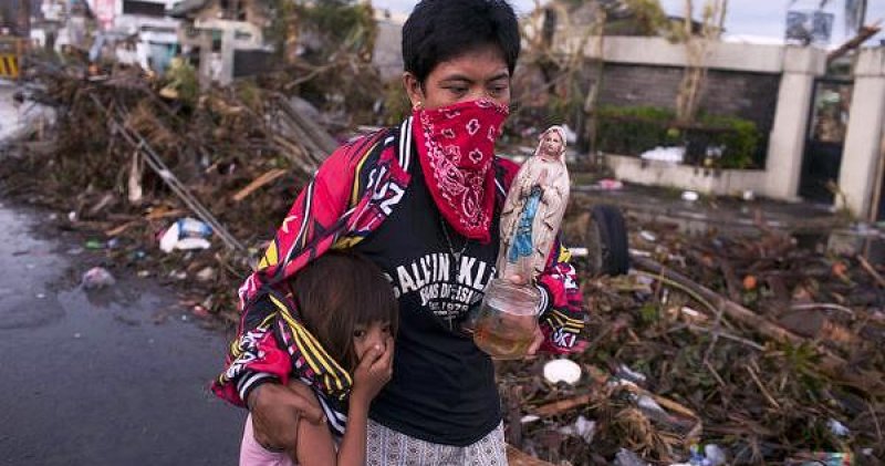 Rising Despair as Officials Struggle to Get Aid to Philippine Victims ...