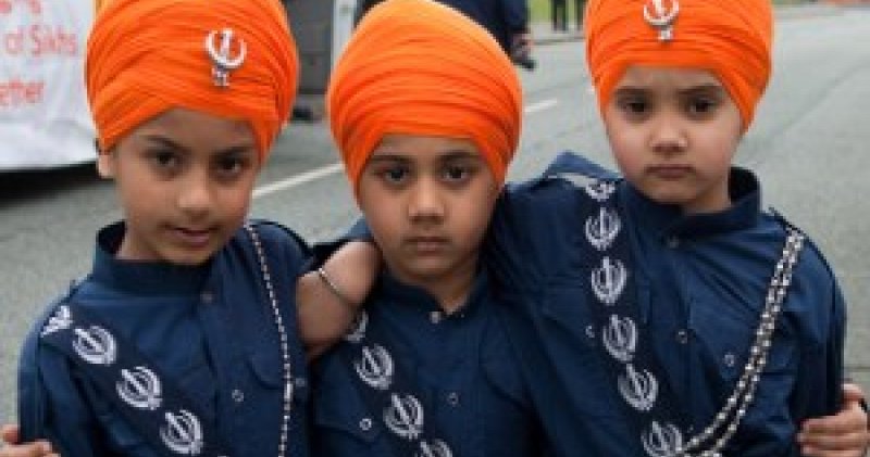 Turban display uncovers Sikh history ~ An exhibition | SikhNet